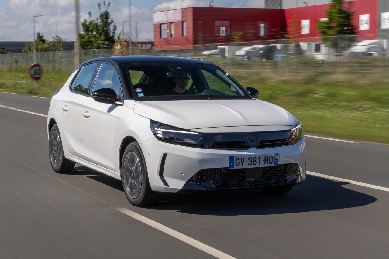 Diaporama et photos - Essai Opel Corsa Hybrid (2024) : hybridation ...