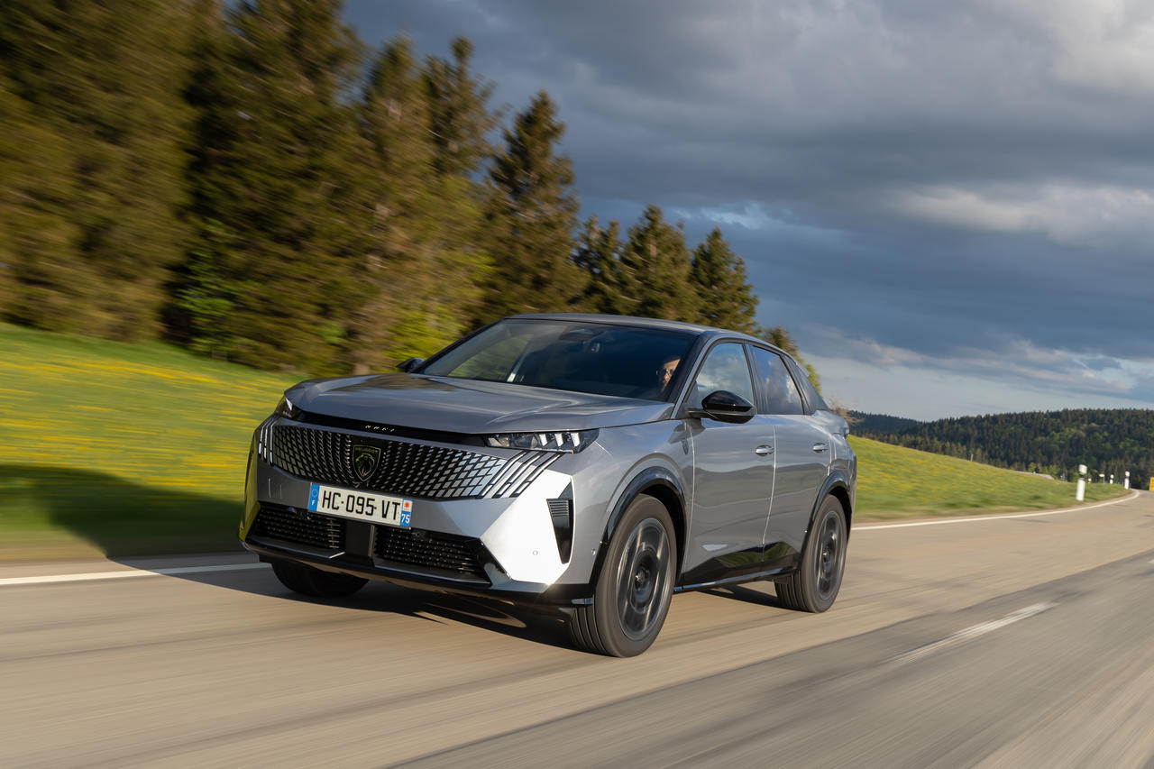 Essai Peugeot 3008 électrique Dual Motor (2025). Le plus dynamique de ...