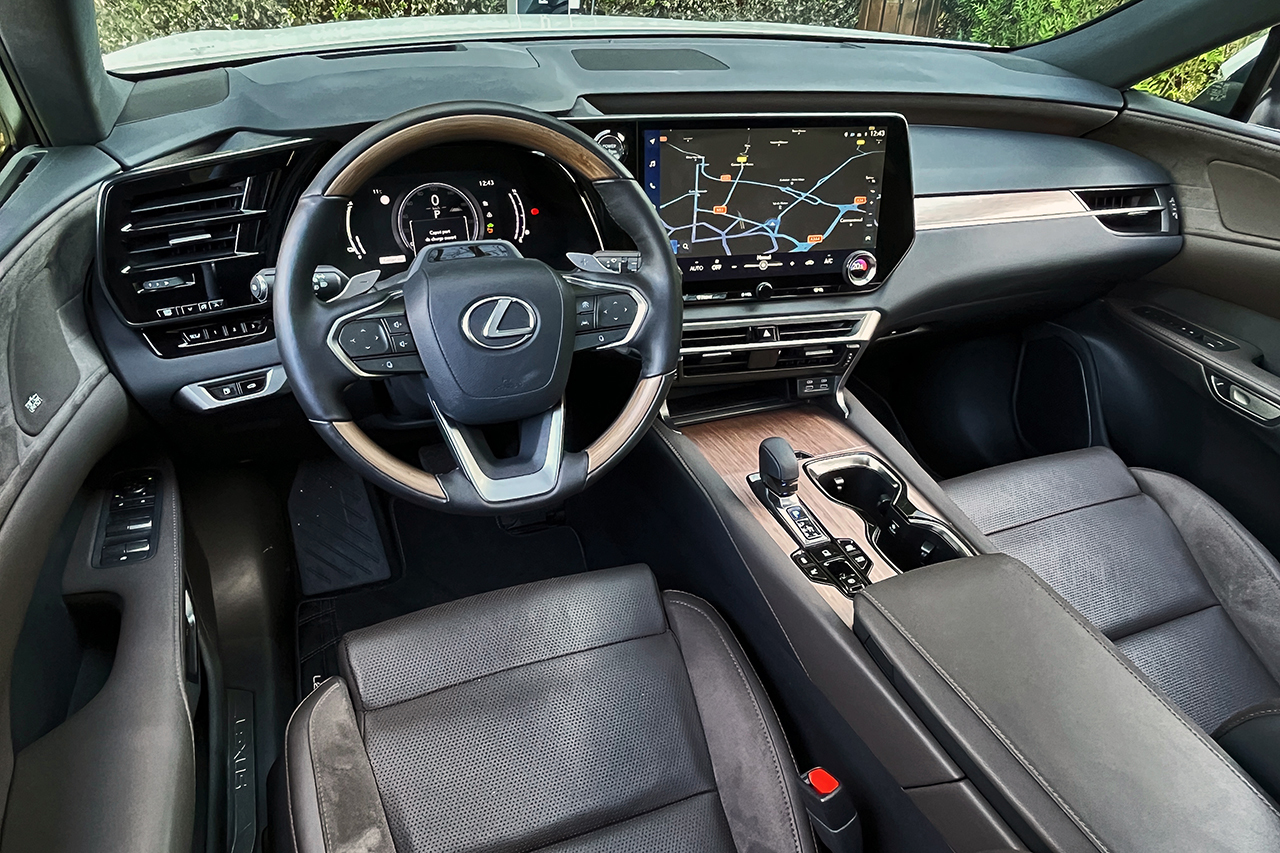 Photo 3 - Essai Lexus RX 450h+ (2023). Nouvelle génération sur prise ...